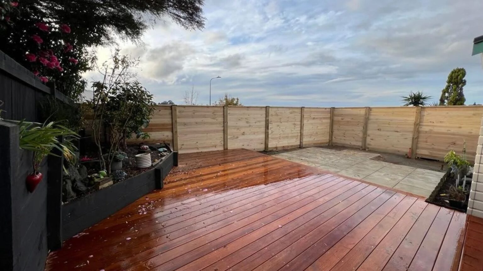 Cost Of Kwila Decking In NZ: Prices, Factors, And Tips